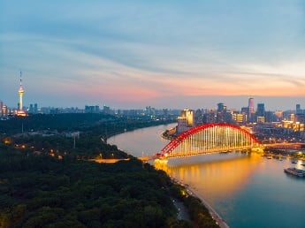New Developments in Long Span Arch Bridges