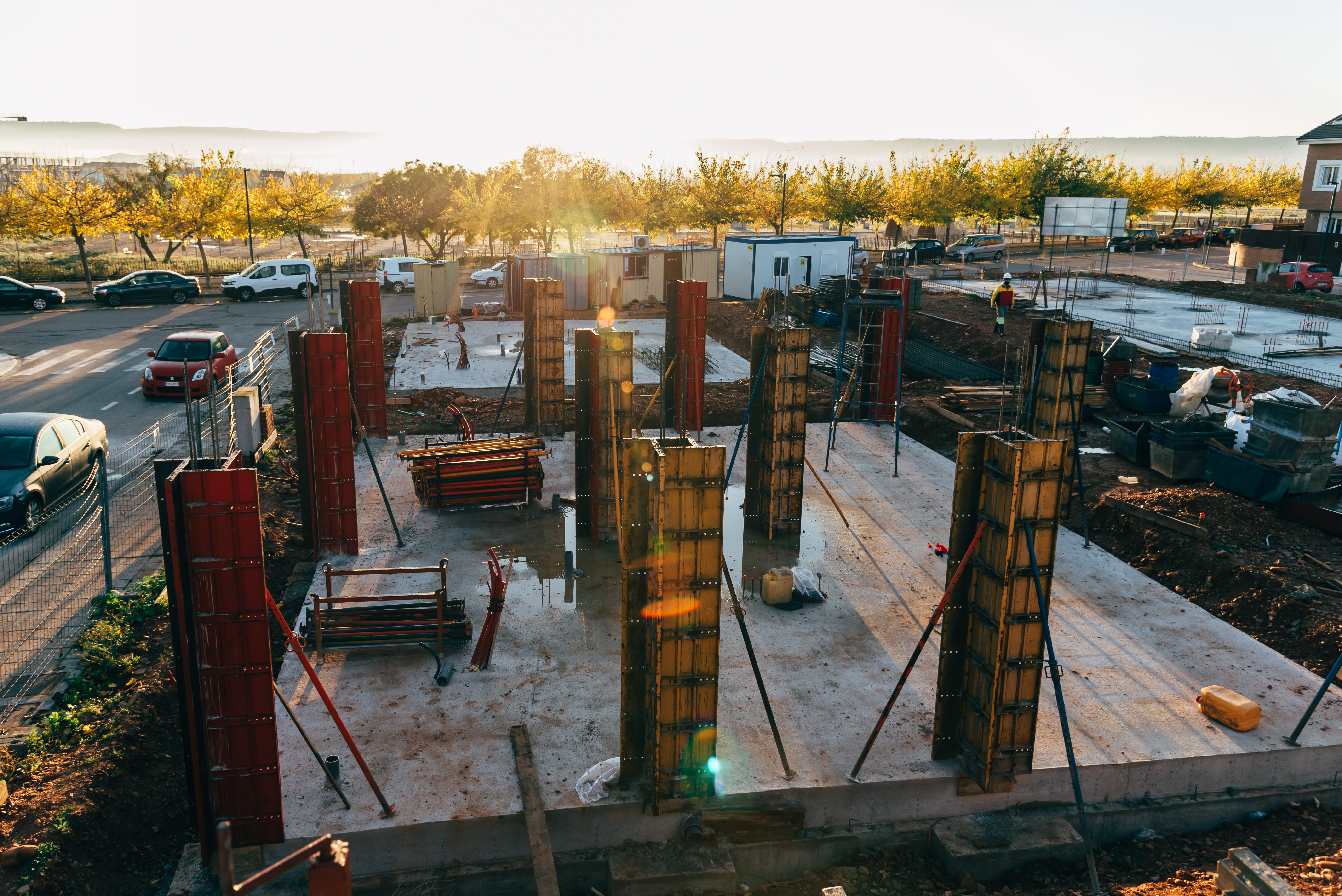 Webinar | Solid Groundwork: Optimizing Raft & Pile Design with MIDAS Gen